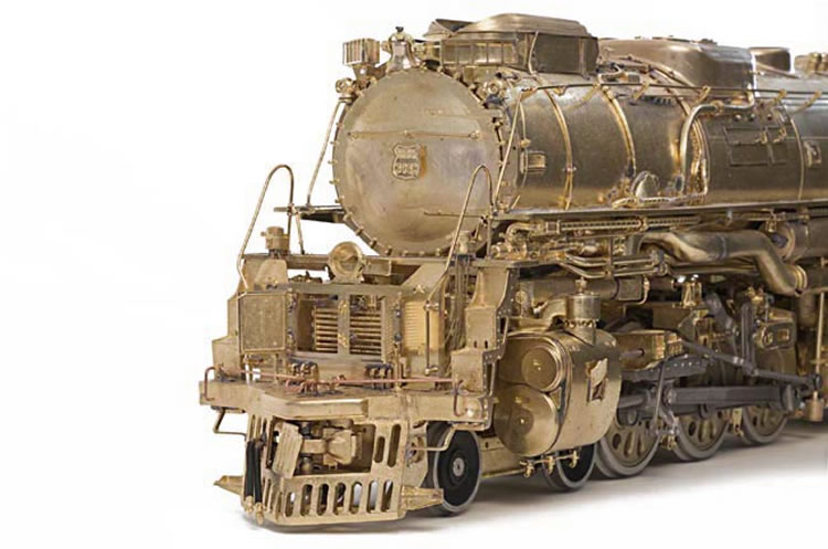 UP Challenger Sample 1 Photo 02